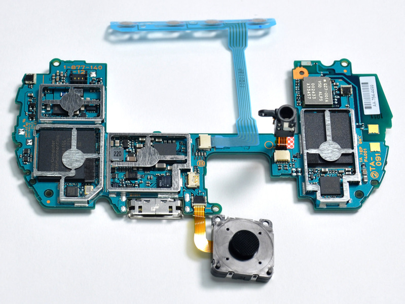 PSPgo Piece by Piece