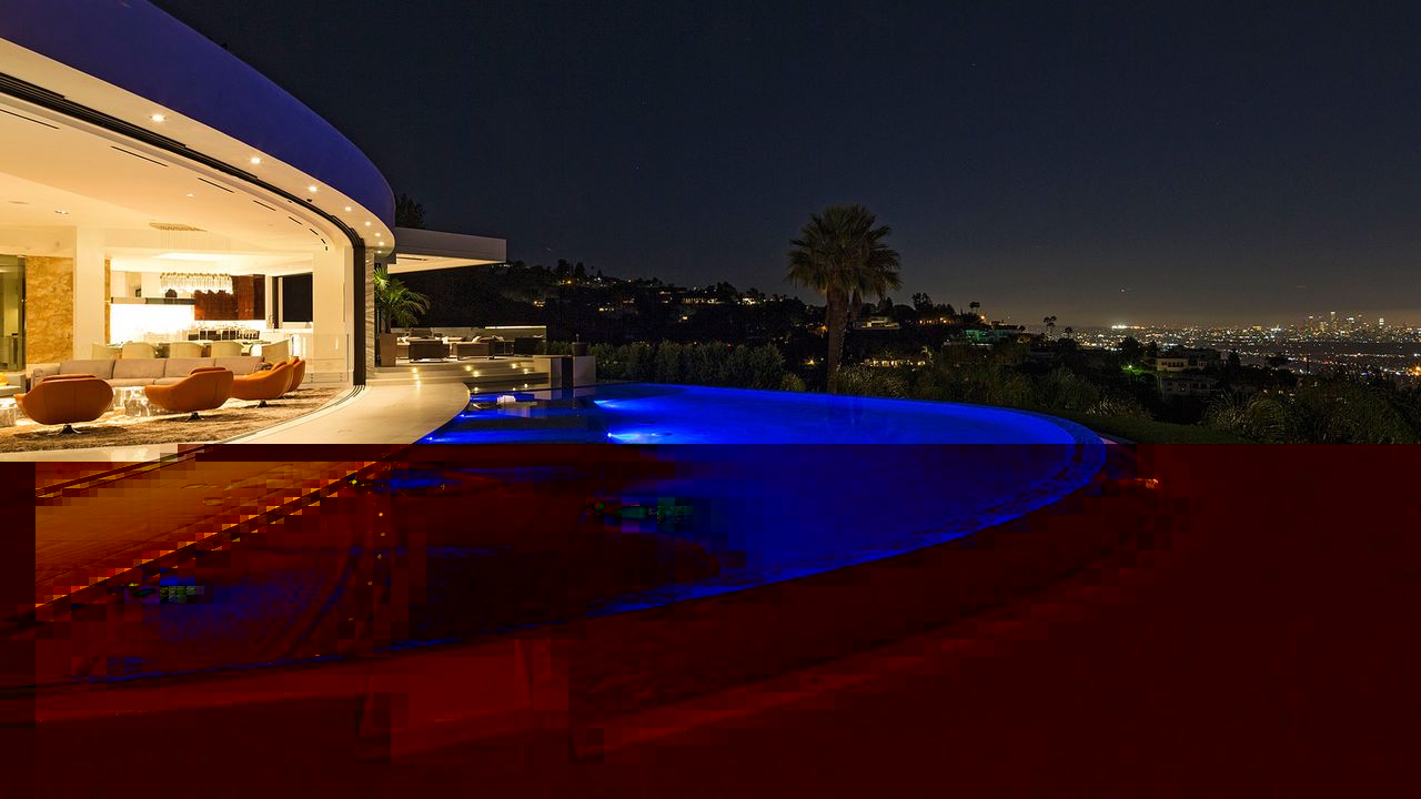 Watch the $70 Million Notch Mansion Recreated in Minecraft