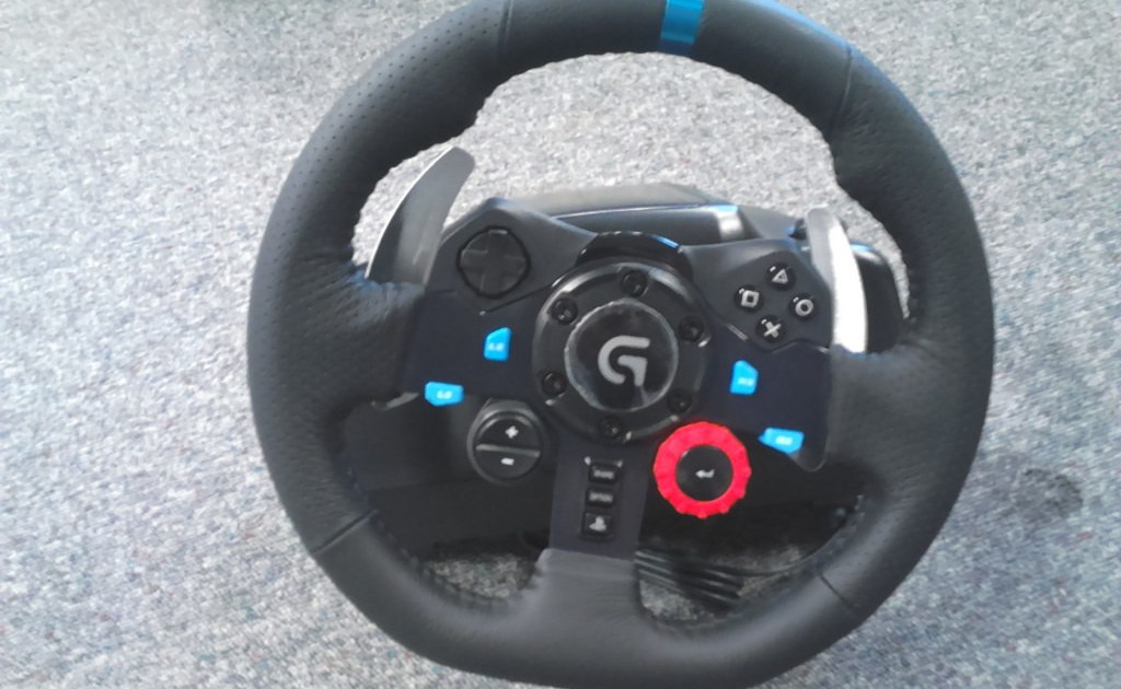 Rumor: Logitech Racing Wheel PS4 Pictures Leaked Online