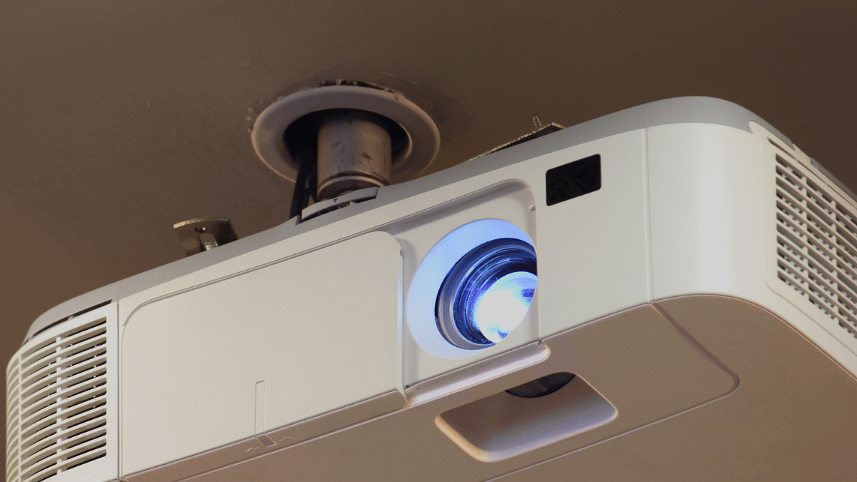 Best Gaming Projectors for PS5 in 2025